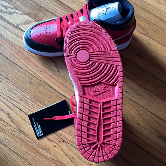 Nike | Shoes | Jordan Mid Alternate Bred Toe W | Poshmark